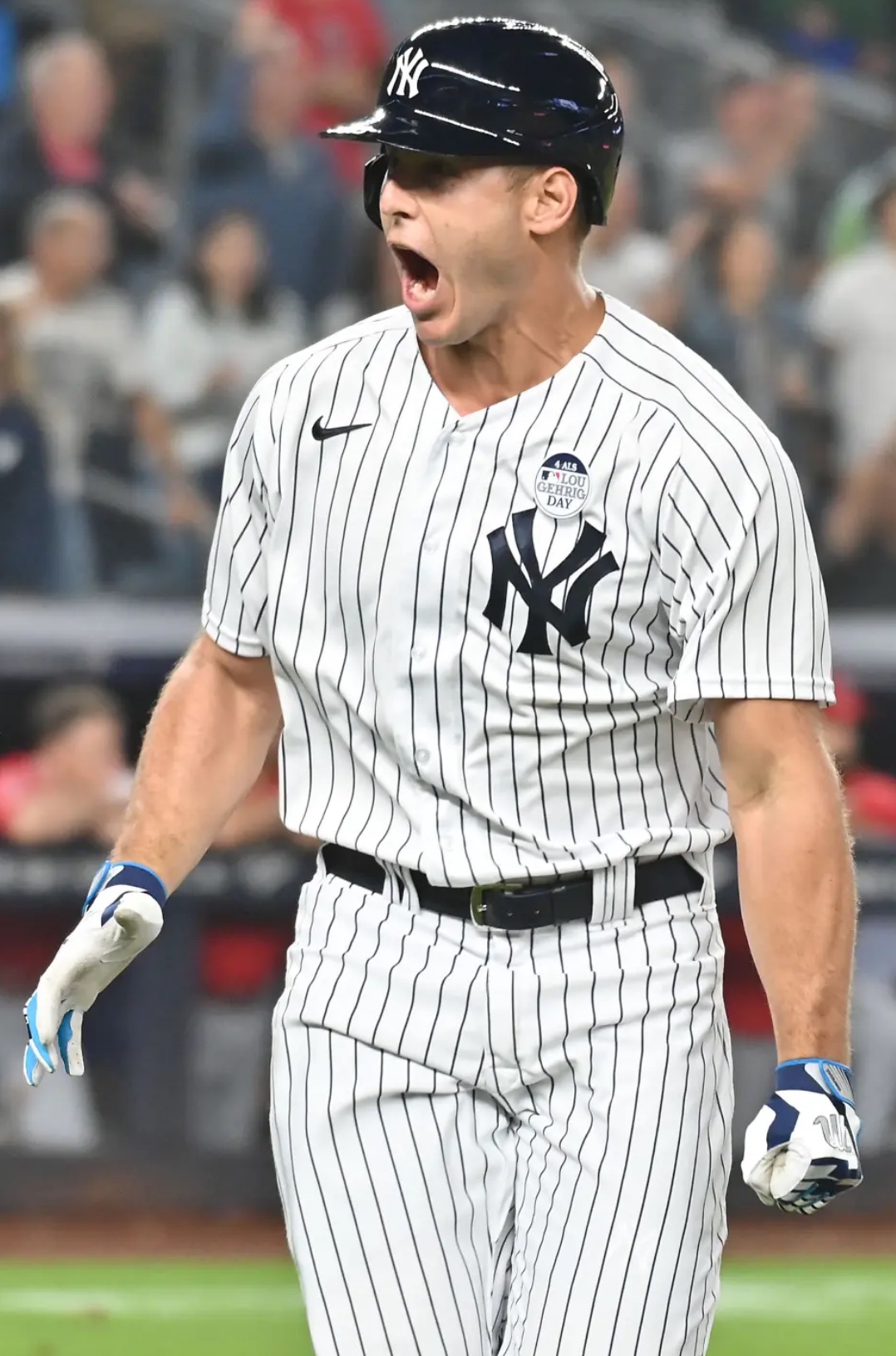 Anthony Rizzo Gets Huge Contract With Yankees – Sports Buzzer